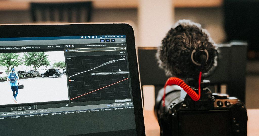 7 Reasons to use Videos in Your Content Marketing Strategy